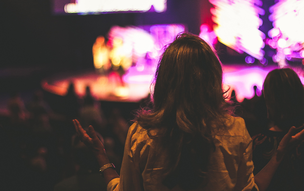 7 Questions to Evaluate Your Worship Service - outreachmagazine.com